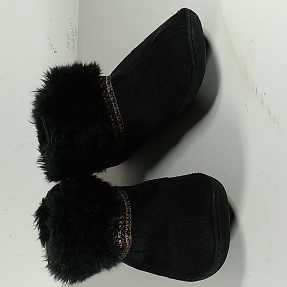 isotoner | Shoes | Isotoner Solid Black Ankle Boots Size Us 95 Woman ...